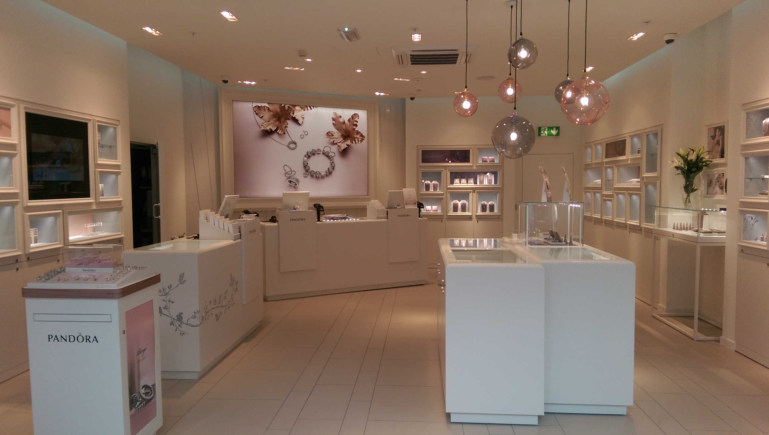 Pandora Foyleside interior | Visedge